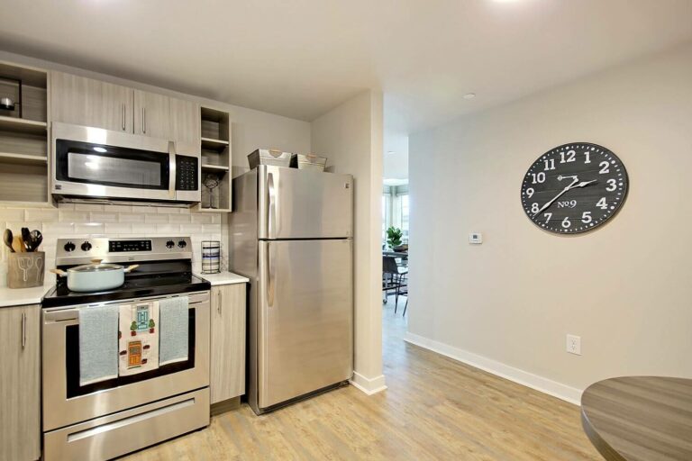 Charleston, SC Student Apartment Photo Gallery | Summit Place