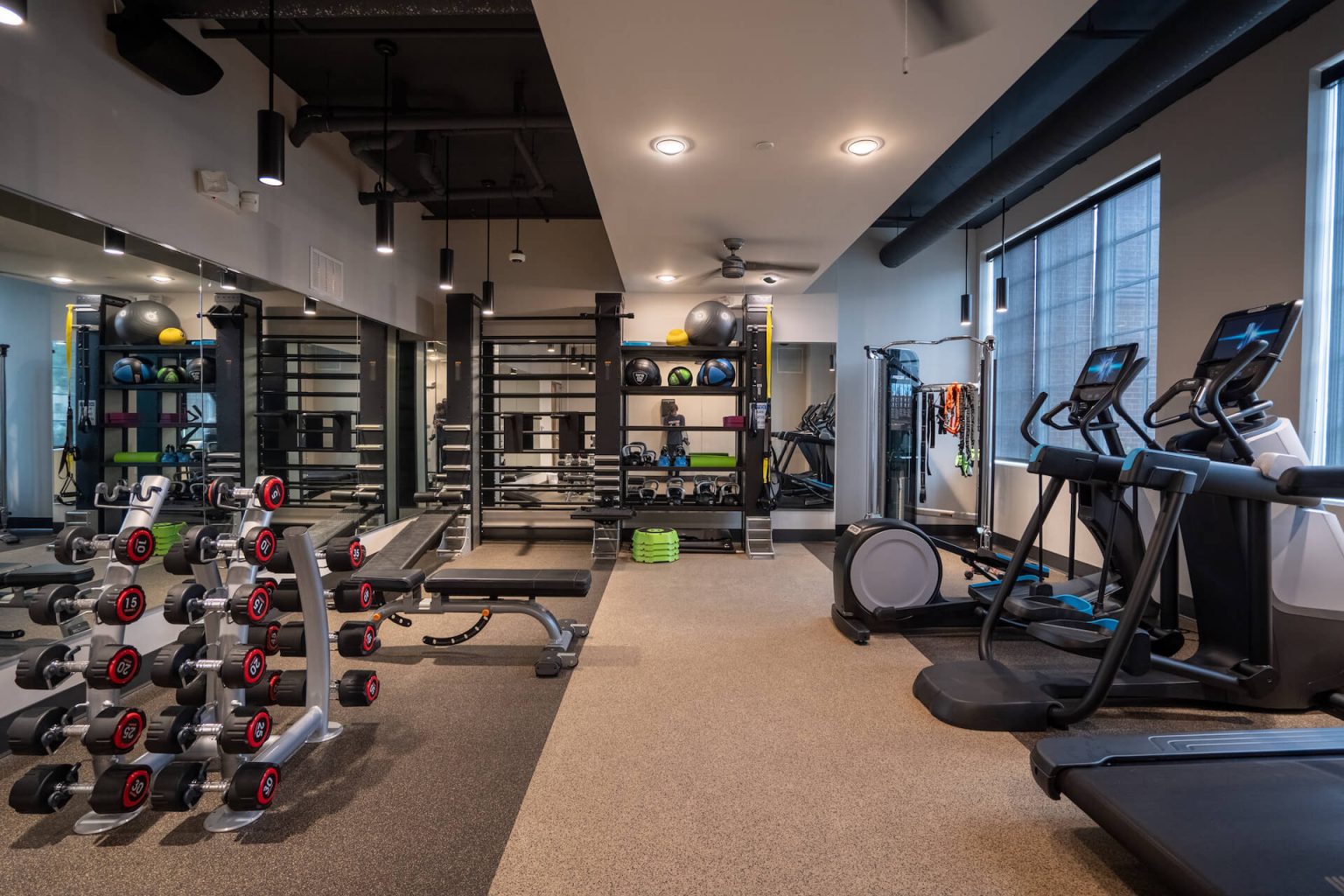 Student Apartments Charleston SC | Summit Place